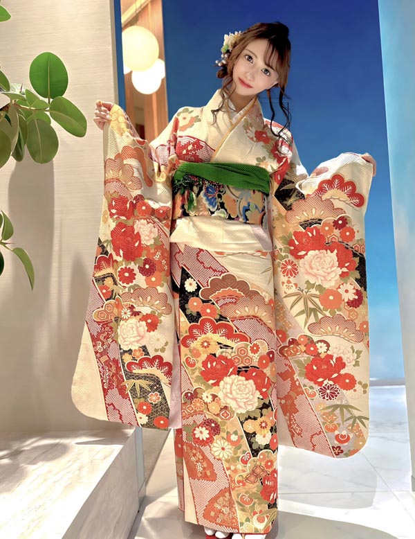 Rin Hachimitsu ประวัติ ดาราเอวี สาวสวย อกโต วาร์ปหนังผู้ใหญ่ 18+