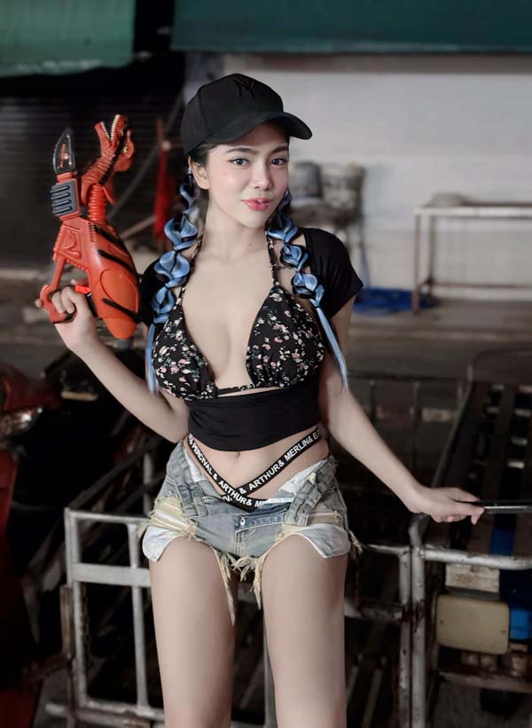 luksorn khanittha แจกวาร์ป ลูกศร ขนิษฐา สาวผมสั้น อกใหญ่ บิกินี่ 18+