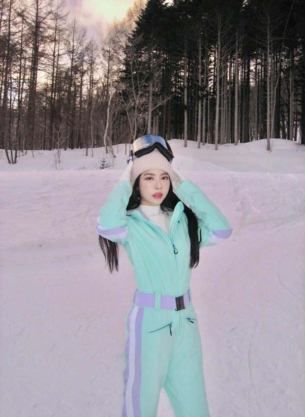 Faii Amonrada แจกวาร์ป ปุยฝ้าย นางแบบ Cup E ดาวติ๊กต็อก เซ็กซี่ 18+