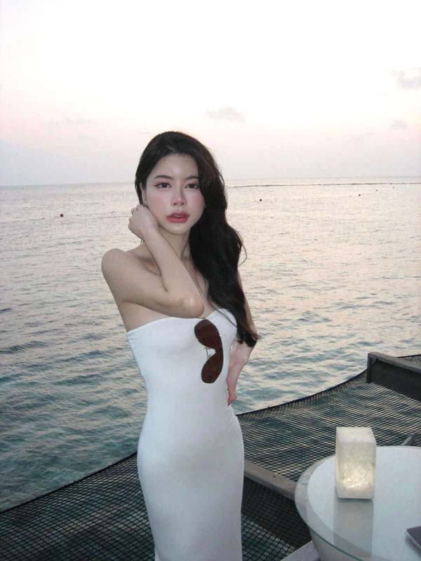 Faii Amonrada แจกวาร์ป ปุยฝ้าย นางแบบ Cup E ดาวติ๊กต็อก เซ็กซี่ 18+