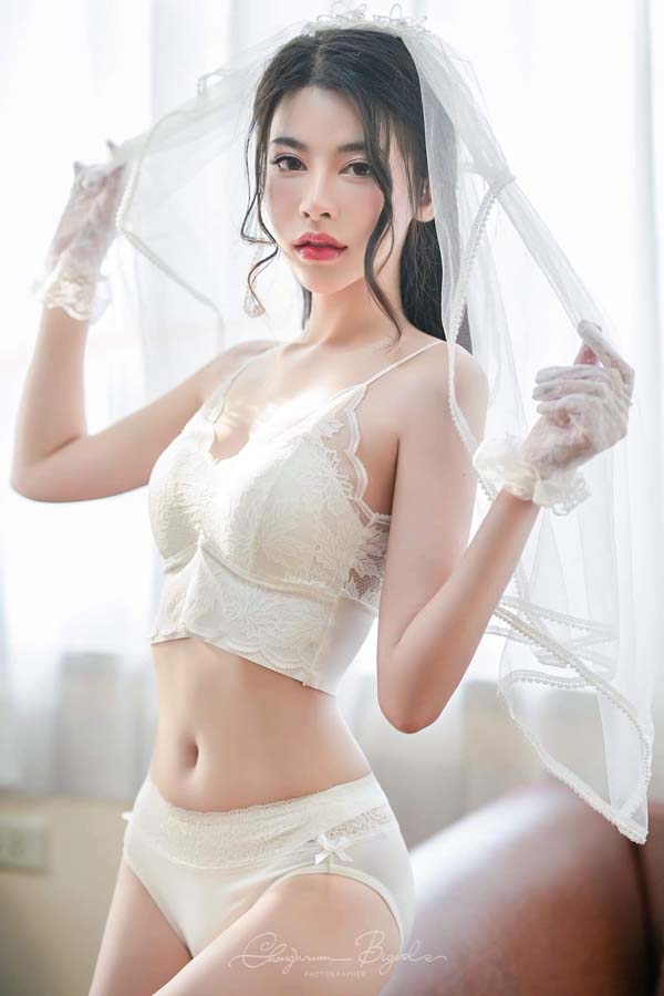 Faii Amonrada แจกวาร์ป ปุยฝ้าย นางแบบ Cup E ดาวติ๊กต็อก เซ็กซี่ 18+