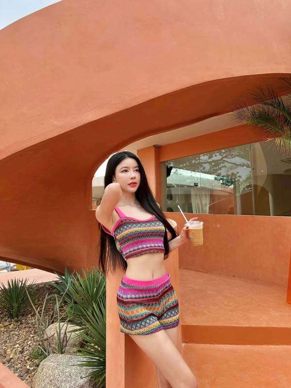 Faii Amonrada แจกวาร์ป ปุยฝ้าย นางแบบ Cup E ดาวติ๊กต็อก เซ็กซี่ 18+