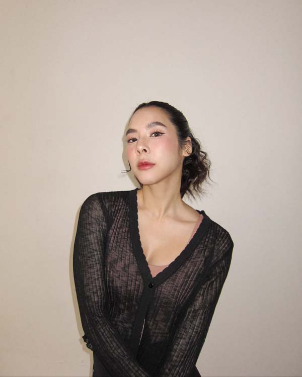 Bebe Fit Routine แจกวาร์ป เบเบ้ ธันย์ชนก ดารา หุ่นดี ออกกำลังกาย 18+